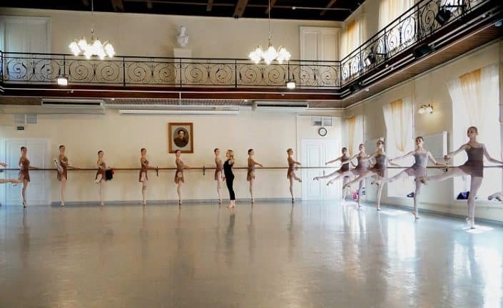 7 Different Types Of Ballet Dances (Everything You Need To Know ...